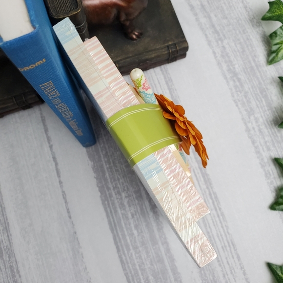 Hallmark | Office | Hallmark Stationary Set Memo Pads With Pen | Poshmark